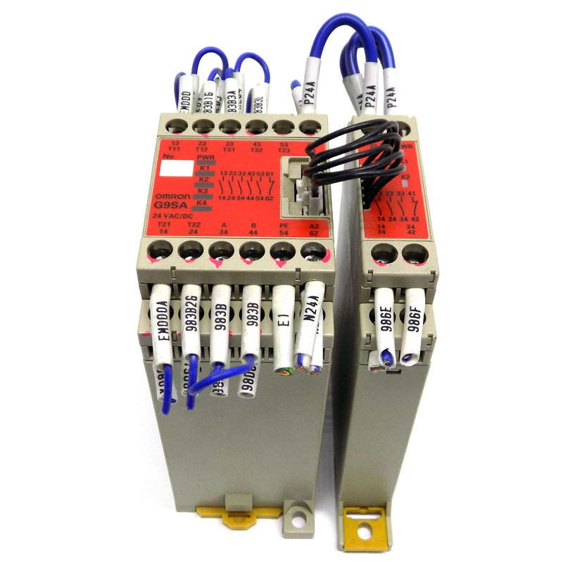Omron G9SA-501 Safety Relay 24V AC/DC 50/60 Hz w/ G9SA-EX301 STI Relay 3PST