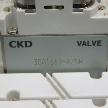 CKD N4G1-ER Solenoid Valve Manifold Blocks (2) w/ 3GA1669-A2NH Valves (6)
