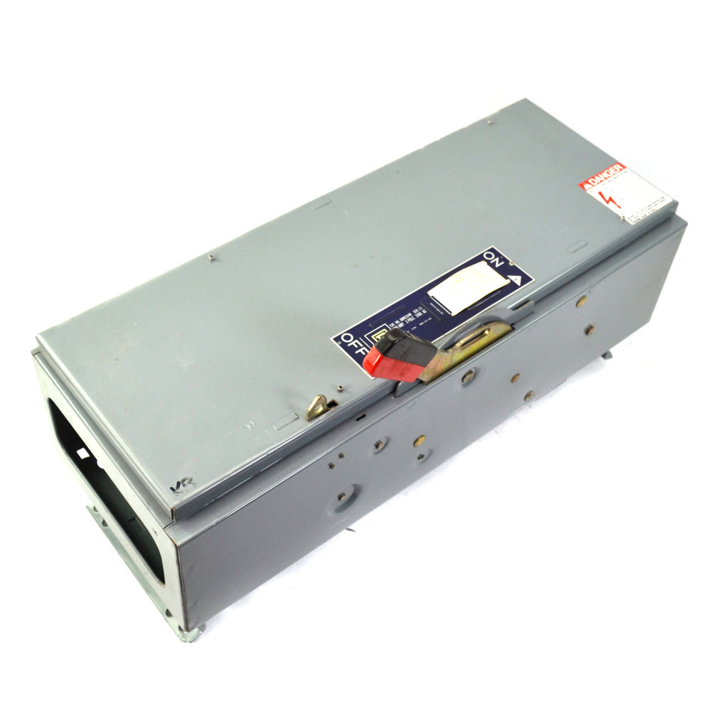 Square D QMB324W Fusible Disconnect Switch 240VAC 200A w/ (3) TR200R Fuses