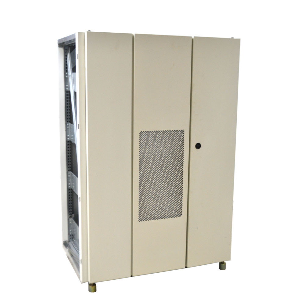 MGE UPS Systems Battery Cabinet 72-131305-03 w/ Cables