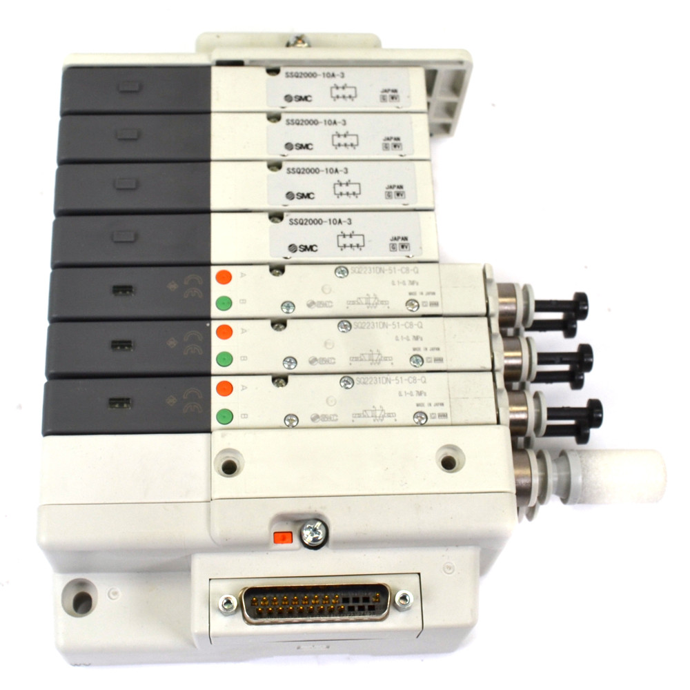SMC Manifold with (4) SSQ2000-10A-3 Blanking Plates (3) SQ231DN-51-C8-Q ...