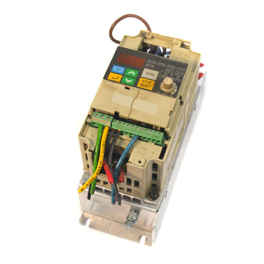 Omron 3G3JV-AB002 SysDrive 200V 0.25KW Varispeed Inverter Drive Missing ...