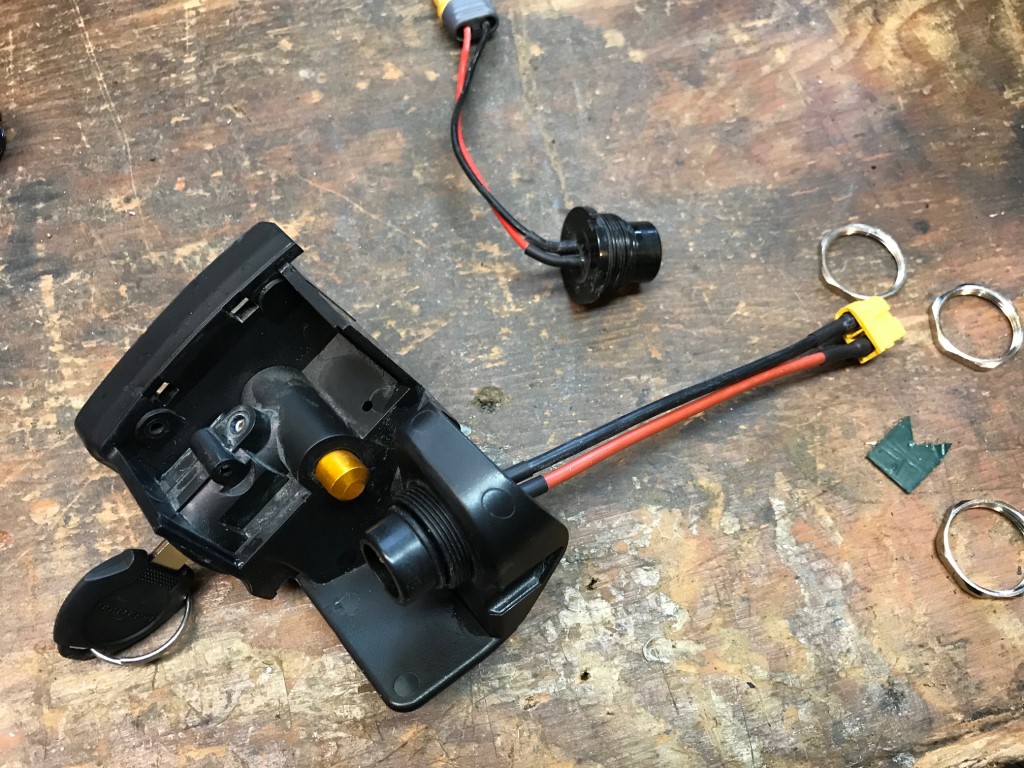 Repairing a bad connector on the Reention Dorado downtube battery ...