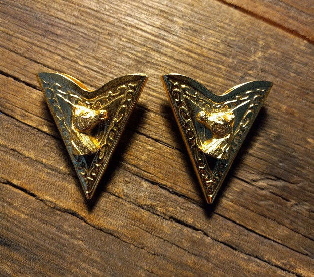 Gold Horse Head Collar Tips