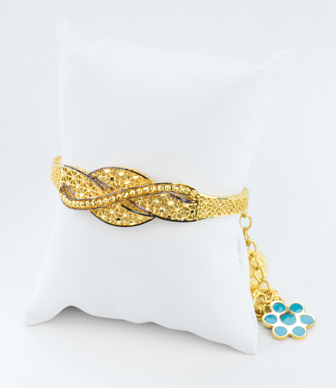 Ladies gold bracelet with weight store