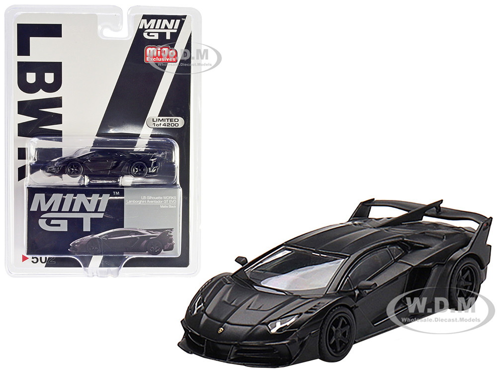 Lamborghini Aventador Limo Black