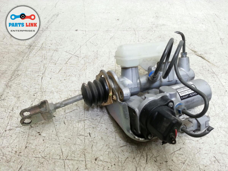 LEXUS LS460 MASTER BRAKE CYLINDER ASSEMBLY OEM - PARTS LINK ENT