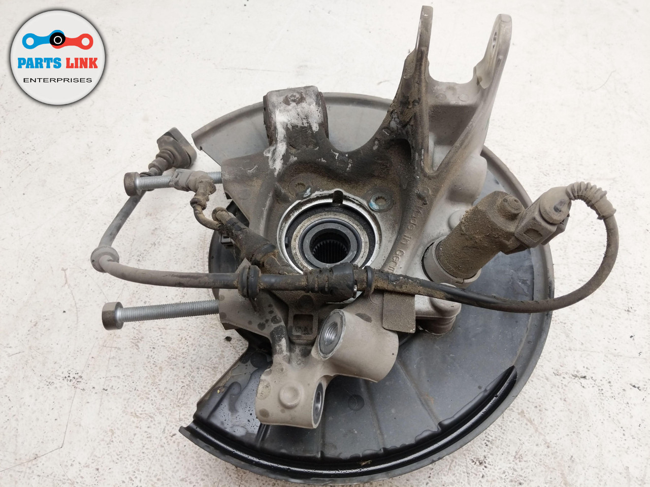 2011-2017 VOLKSWAGEN TOUAREG 7P REAR LEFT DRIVER SPINDLE KNUCKLE WHEEL ...