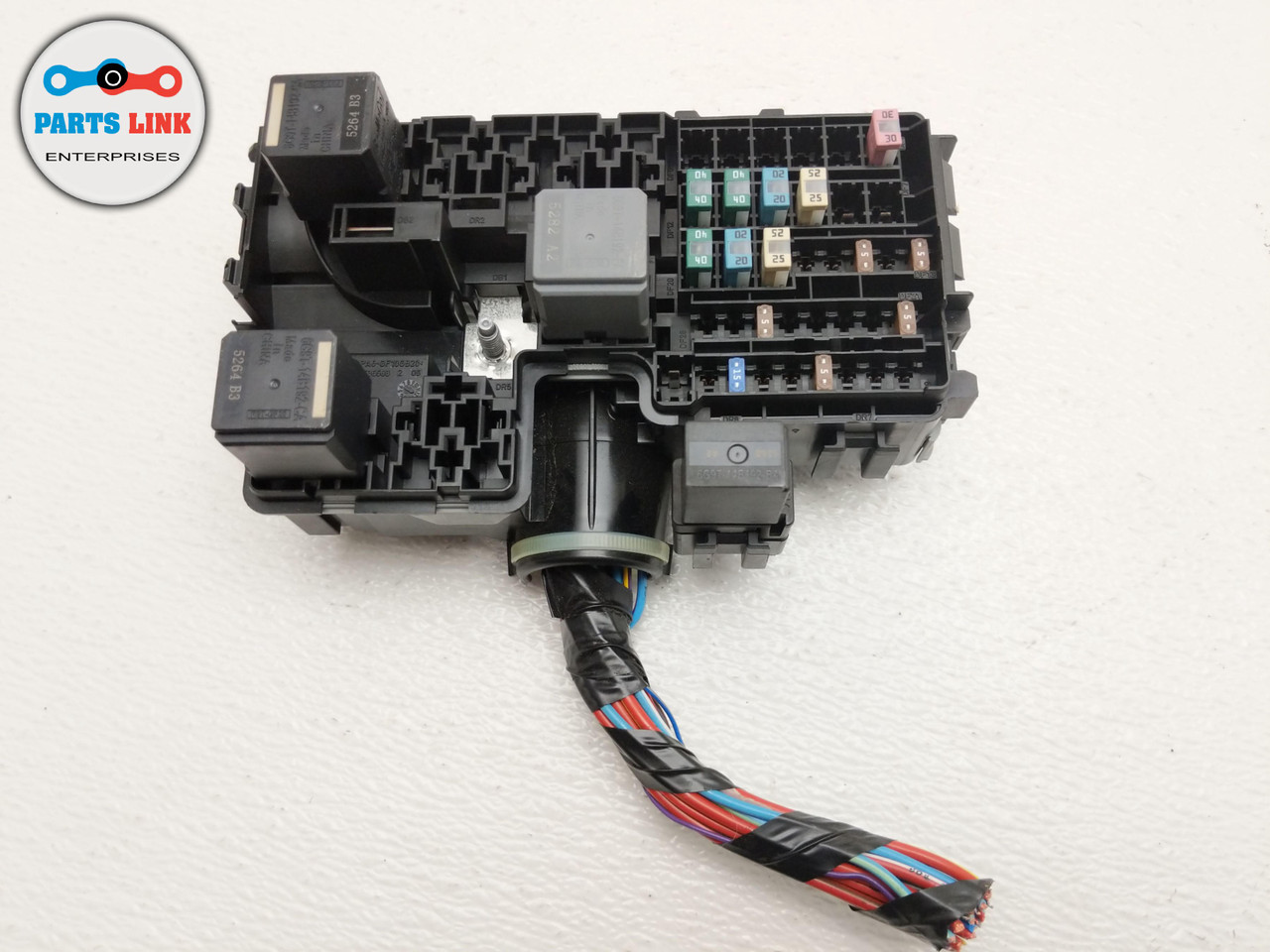 2016 VOLVO XC90 T5 MK2 2.0L REAR RIGHT PASSENGER FUSE RELAY JUNCTION ...