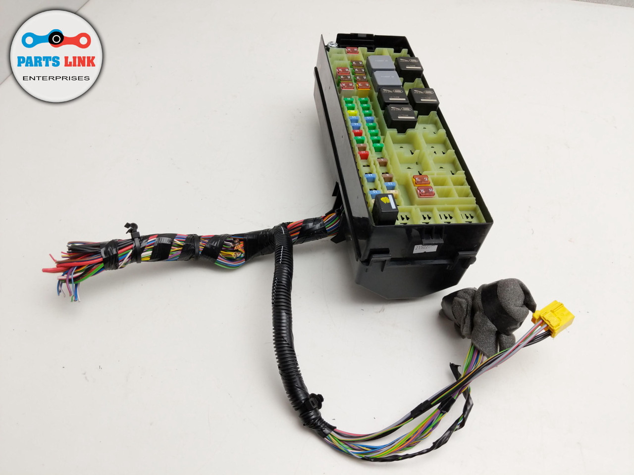 2014-2015 RANGE ROVER SPORT L494 SE REAR PASSENGER SIDE FUSE RELAY BOX ...