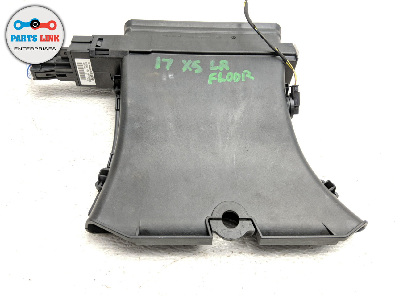 2007-2018 BMW X5 35I F15 REAR LEFT DRIVER FLOOR AC AIR HEATER DUCT ...