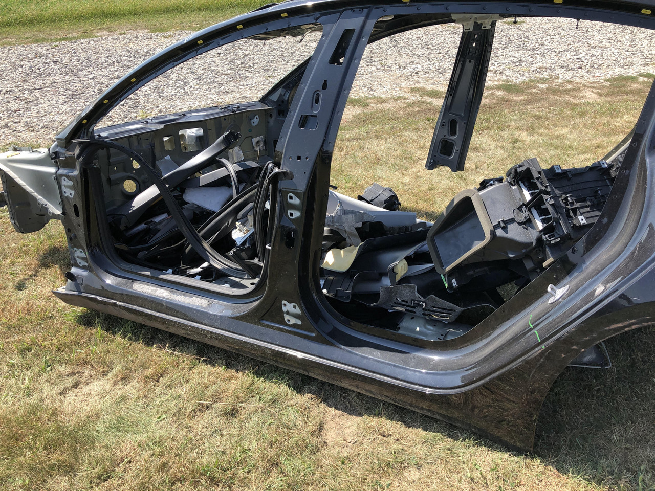 2017-2019 TESLA MODEL 3 LEFT ROCKER PANEL BODY FRAME CUT STRUCTURE