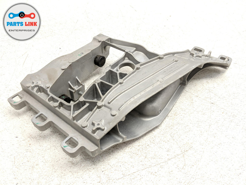 2018 2019 RANGE ROVER VELAR L560 AWD TRANSFER CASE MOUNT BRACKET ...