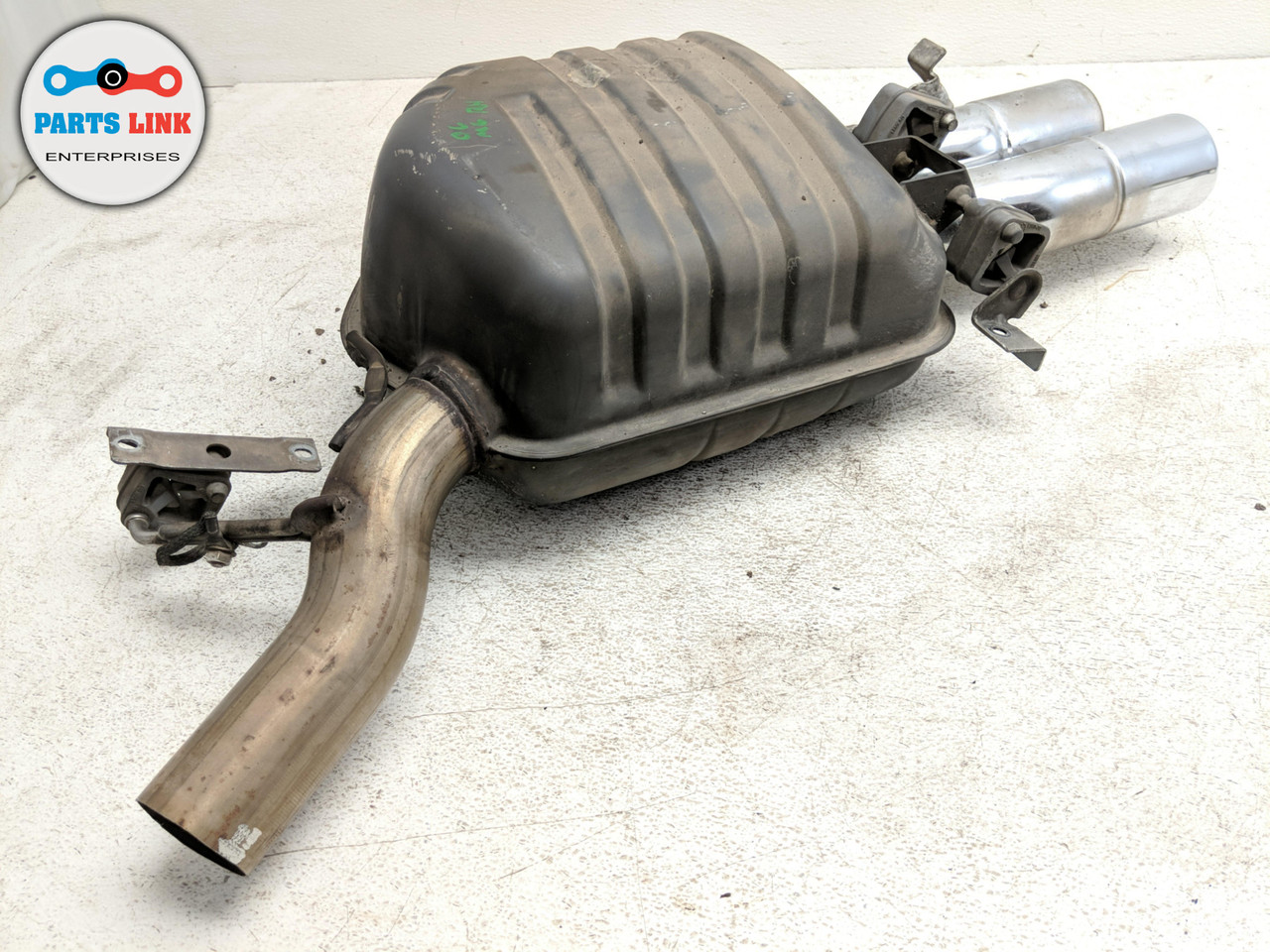 2006-2010 BMW M6 E63 E64 REAR RIGHT MUFFLER BAFFLE EXHAUST PIPE END ...
