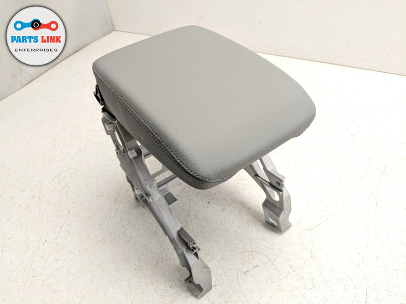 2018-2020 AUDI Q5 FRONT CENTER CONSOLE ARM REST STORAGE GLOVE LID ...