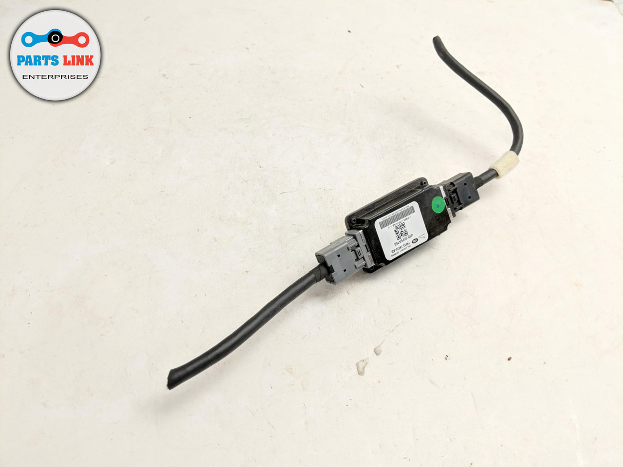 2018-2019 RANGE ROVER VELAR L560 REAR LEFT USB REPEATER SOCKET CONTROL ...