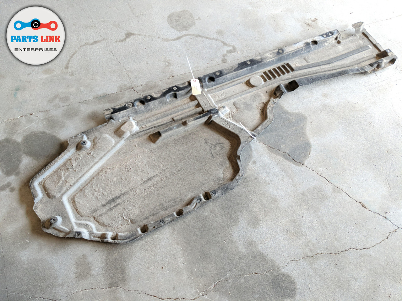 2014-2018 BMW X5 F15 LEFT LOWER UNDER BODY TANK FLOOR SPLASH SHIELD ...