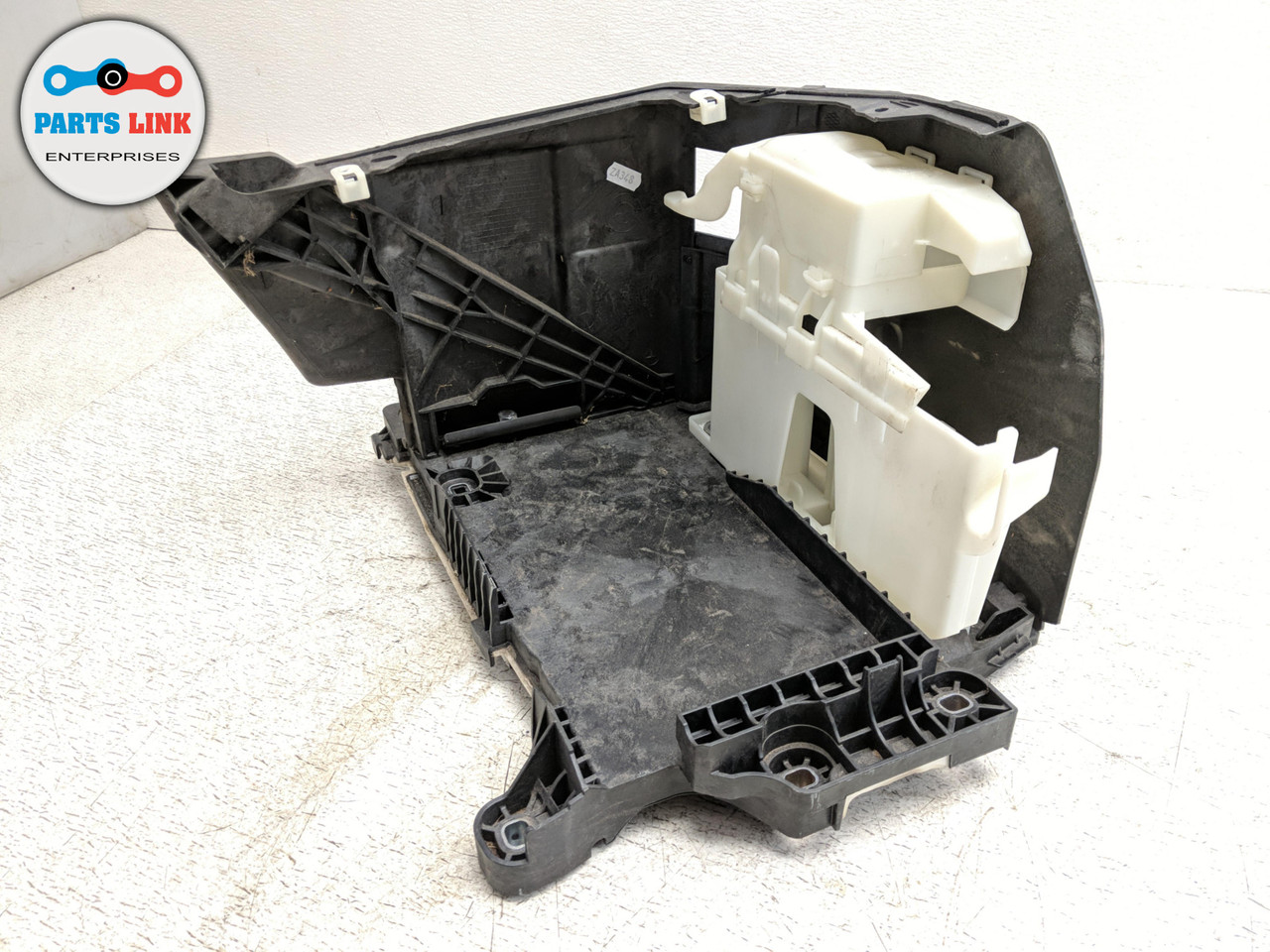 2016-2019 BMW X1 F48 FRONT POWER BATTERY BOX TRAY BRACKET HOUSING ...