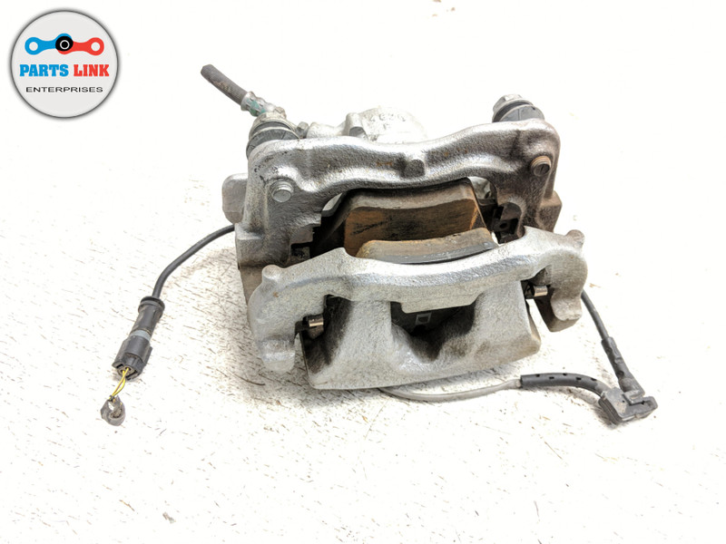 2016-2019 BMW X1 F48 FRONT LEFT DRIVER BRAKE CALIPER PADS HOSE BRACKET ...