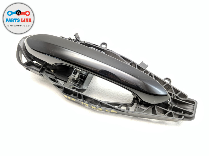 2018-2019 BMW X3 G01 REAR LEFT OUTER DOOR HANDLE BASE BRACKET GRIP GRAB ...