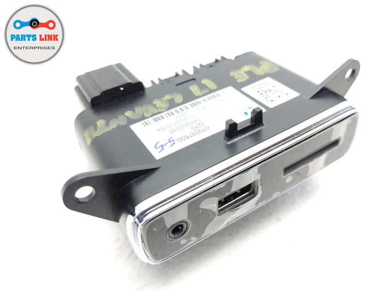 2017-2020 MASERATI LEVANTE M161 CENTER CONSOLE USB AUX SD CARD SOCKET ...