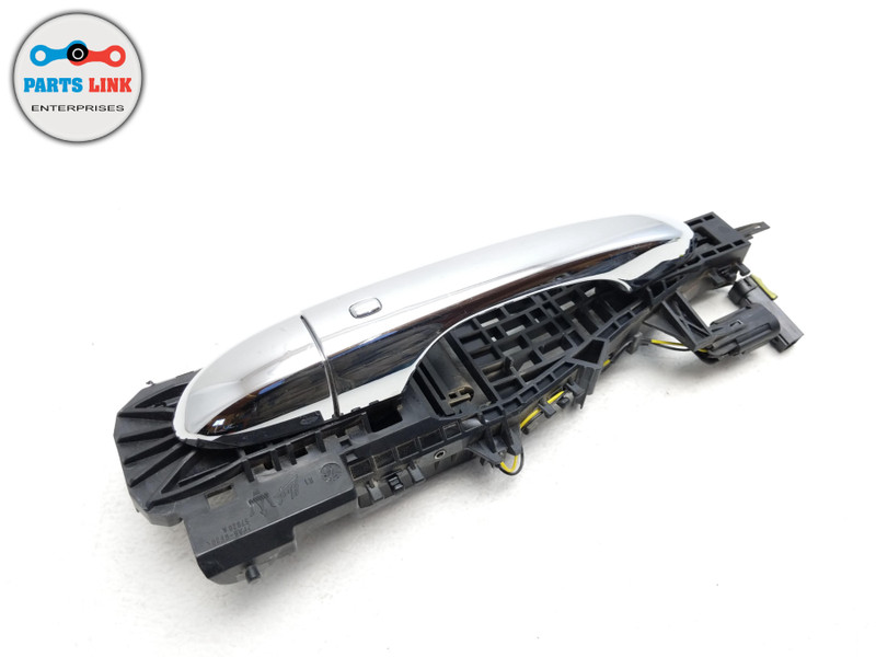 2017-2020 MASERATI LEVANTE M161 REAR RIGHT DOOR HANDLE BASE GRAB OPENER ...