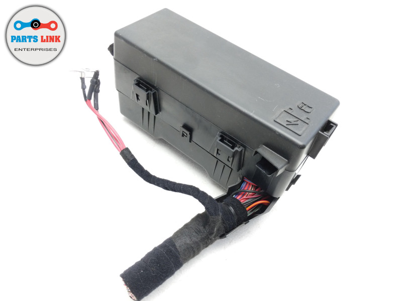 2017-2020 MASERATI LEVANTE M161 REAR POWER TRUNK FUSE BOX RELAY ...