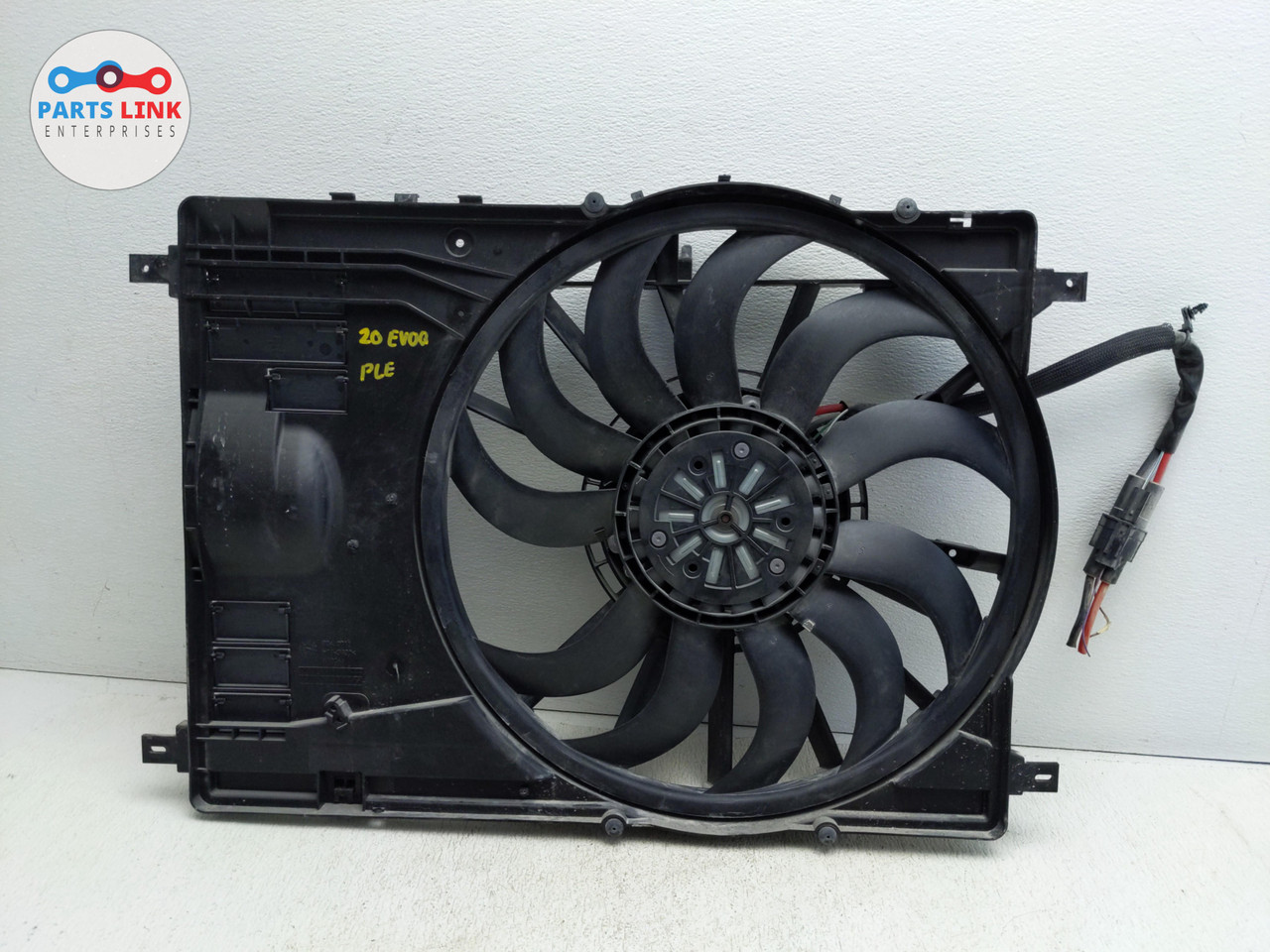 2020 RANGE ROVER EVOQUE L551 2.0L GAS ENGINE MOTOR RADIATOR COOLER FAN ...