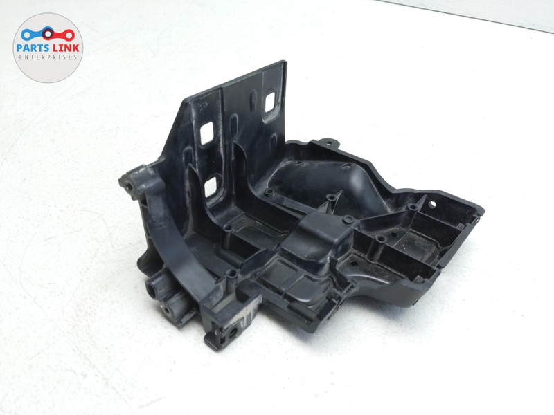 2020-2021 RANGE ROVER EVOQUE FRONT RIGHT RADIATOR SUPPORT BRACKET MOUNT ...