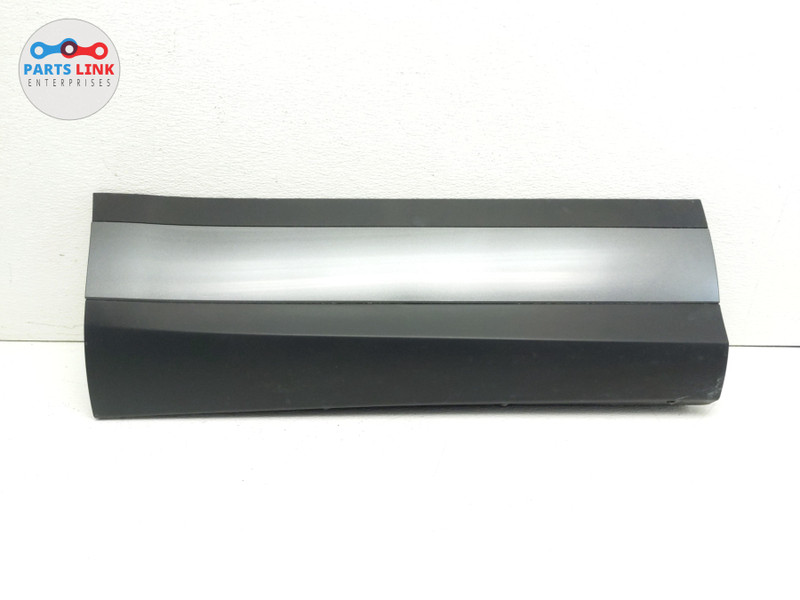 2020 RANGE ROVER EVOQUE L551 REAR RIGHT DOOR LOWER MOLDING CLADDING ...