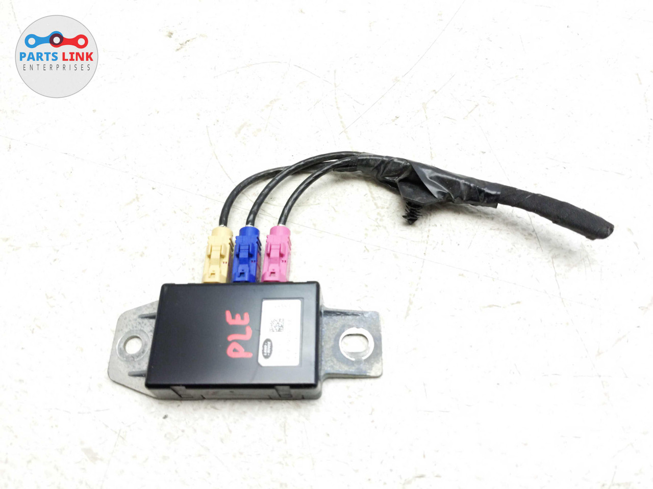 17-19 LAND ROVER DISCOVERY L462 REAR LEFT RADIO ANTENNA AMPLIFIER ...