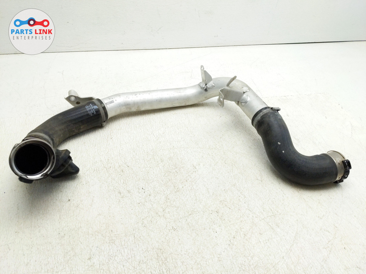 2016-2020 VOLVO XC90 T5 2.0L GAS TURBO CHARGER TO INTERCOOLER AIR HOSE ...