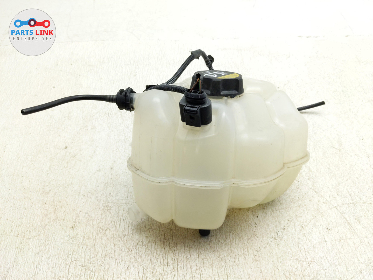 2016-2020 VOLVO XC90 T5 ENGINE MOTOR RADIATOR COOLANT RESERVOIR TANK ...