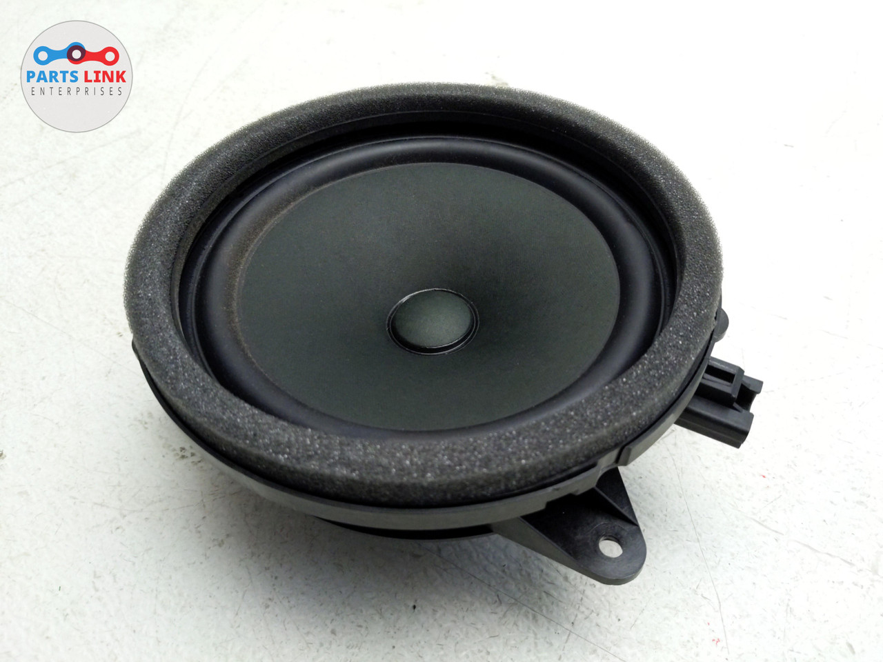 2016-2019 VOLVO XC90 REAR LEFT DOOR AUDIO SOUND SPEAKER XC60 V90 V60 ...