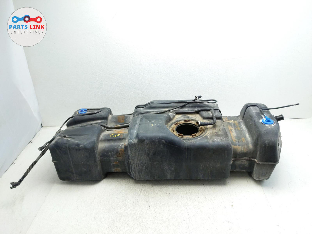 2004-2008 HUMMER H2 SUV REAR GAS PETROL FUEL TANK RESERVOIR PIPE HOSES ...