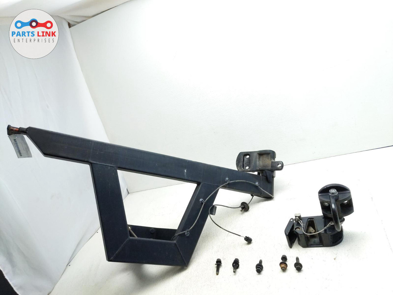 2005-2009 HUMMER H2 REAR SPARE TIRE WHEEL CARRIER MOUNT BRACKET HOLDER ...