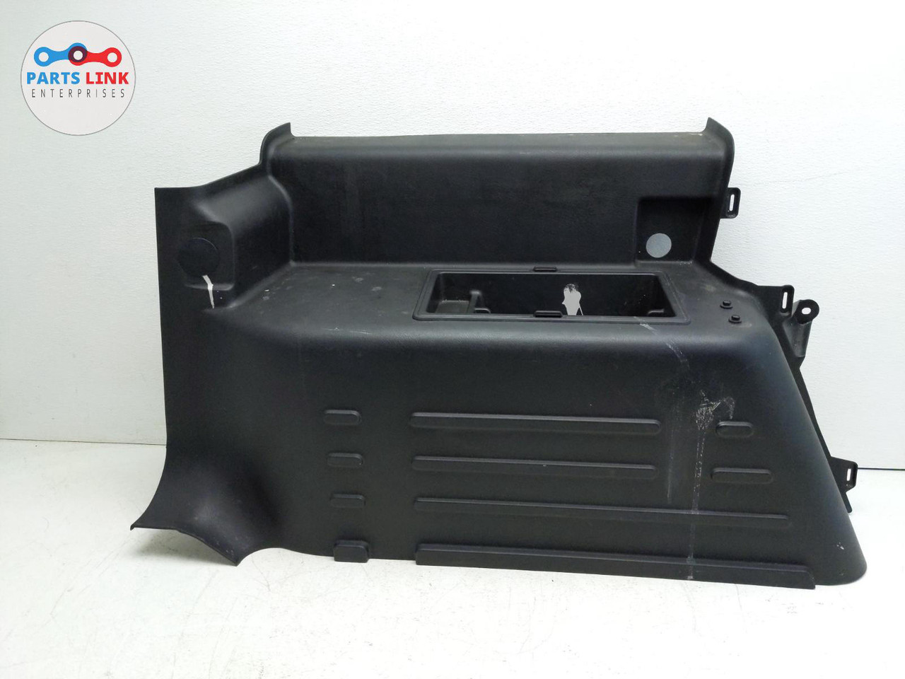 2005 HUMMER H2 REAR LEFT CARGO TRUNK QUARTER PANEL JACK ACCESS TRIM BOX ...