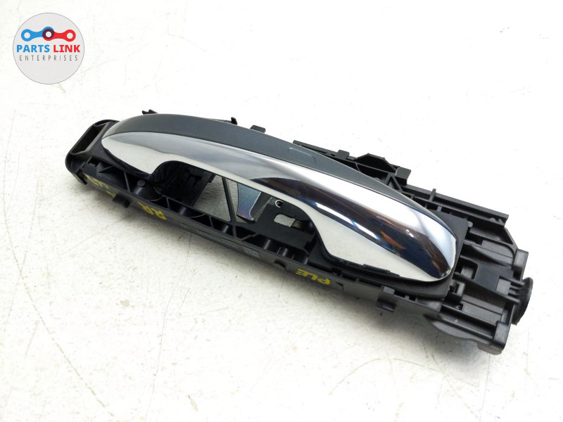 2015-2016 MERCEDES C63 S AMG W205 REAR RIGHT OUTER DOOR HANDLE BASE ...