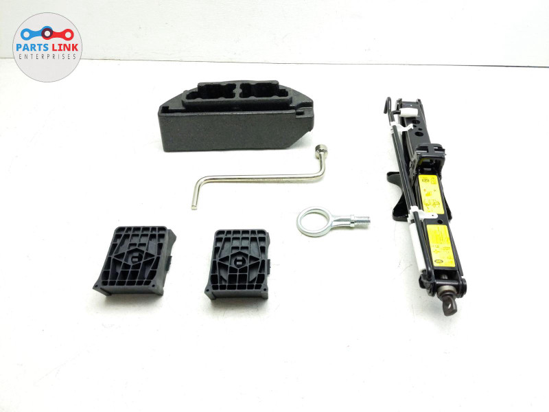 2014-2016 RANGE ROVER SPORT L494 TRUNK TOOL KIT JACK LIFT TOW HOOK ...