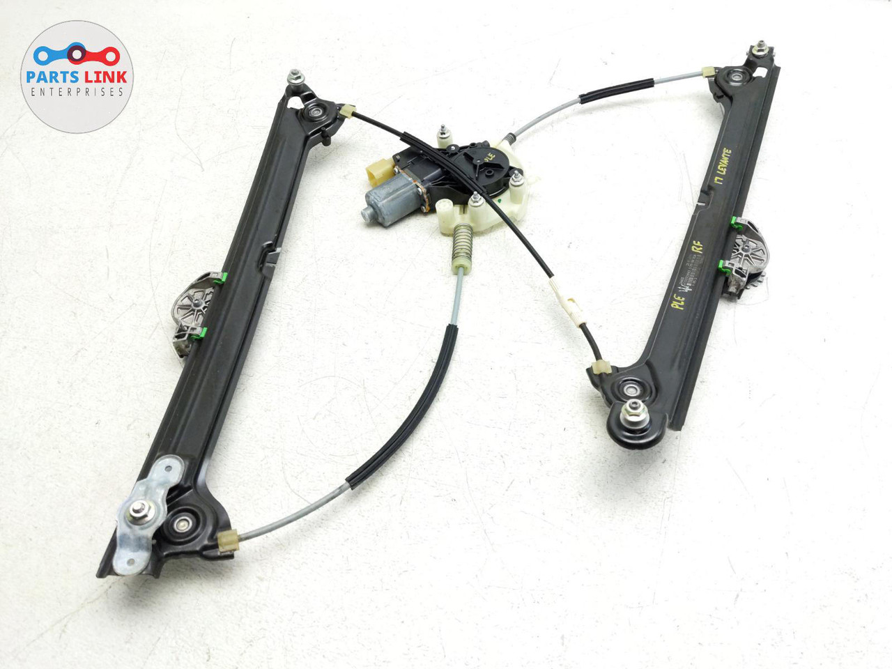 17-20 MASERATI LEVANTE SQ4 FRONT RIGHT DOOR WINDOW GLASS REGULATOR ...
