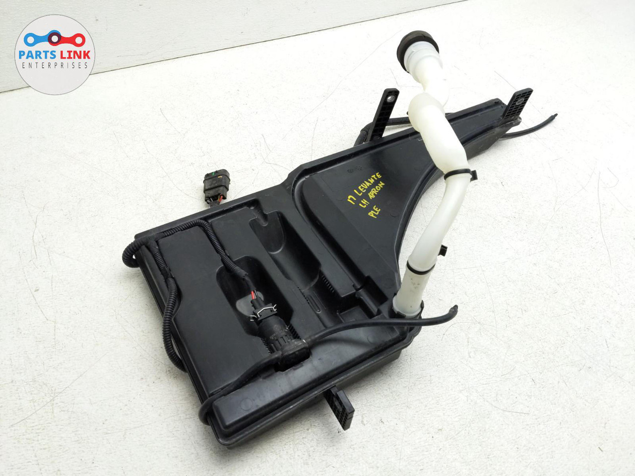 2017-2020 MASERATI LEVANTE SQ4 WINDSHIELD WASHER RESERVOIR TANK PUMP ...