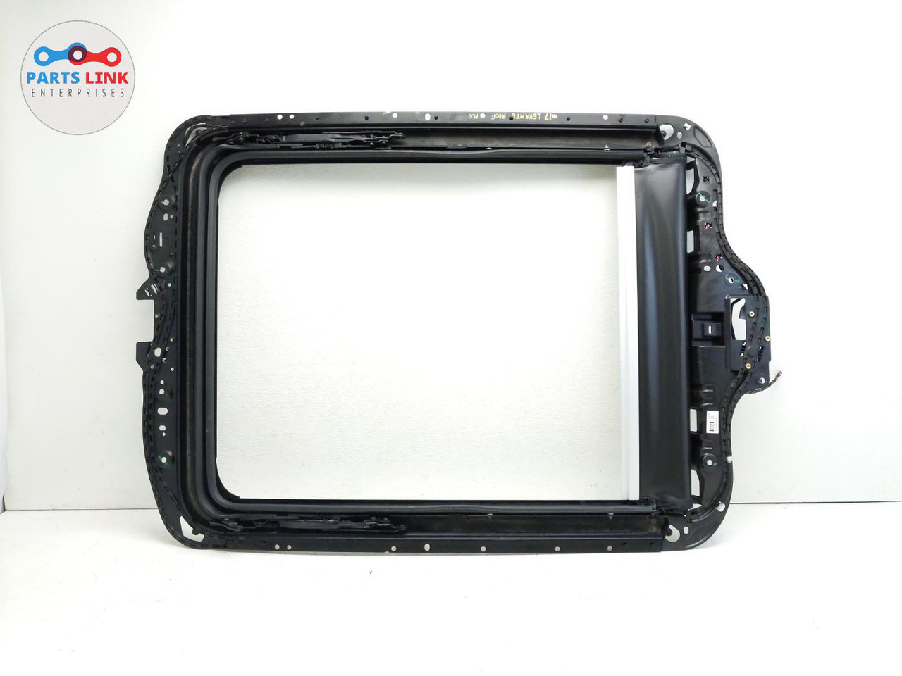 2017-2020 MASERATI LEVANTE PANORAMIC SUNROOF MOON TRACK SLIDER FRAME ...