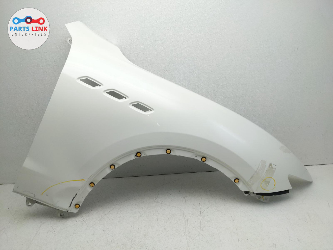 2017-2020 MASERATI LEVANTE M161 FRONT RIGHT PASSENGER FENDER COVER WING ...