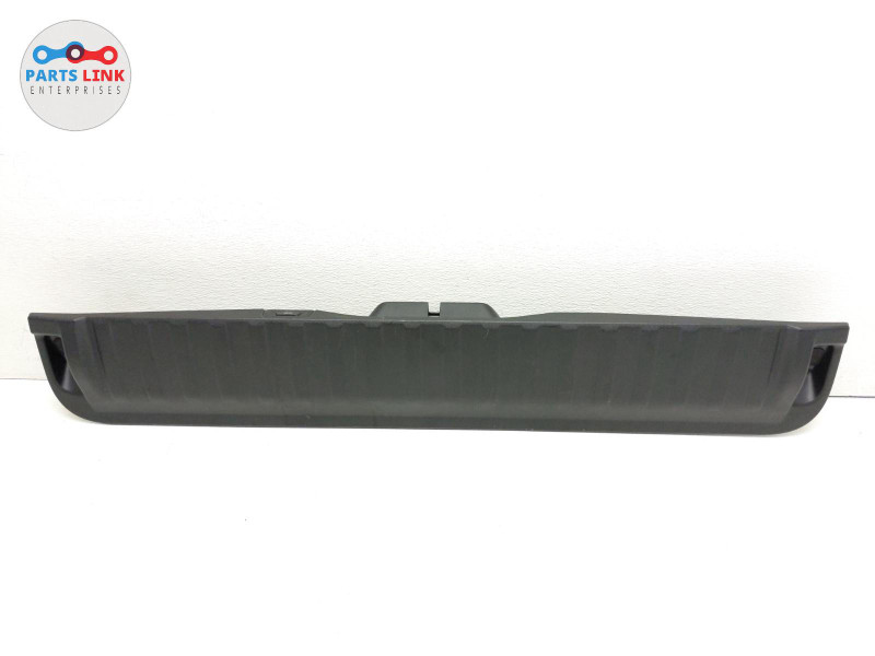 19-20 BMW X5 G05 REAR LOWER LID LIFT TAIL GATE TRIM SILL SCUFF LATCH ...