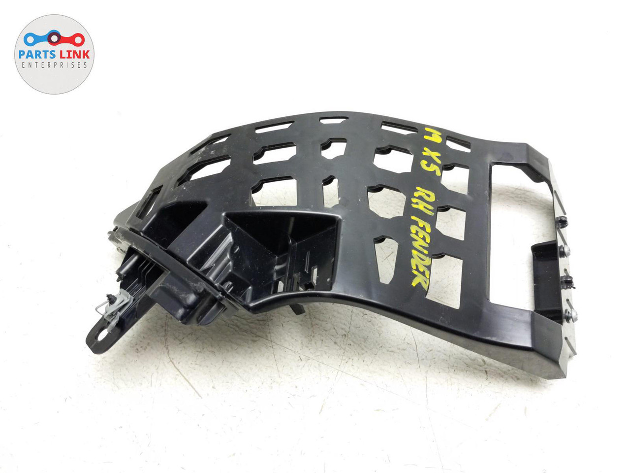2019-2020 BMW X5 F05 FRONT RIGHT BUMPER FENDER BRACKET GUIDE MOUNT SIDE ...