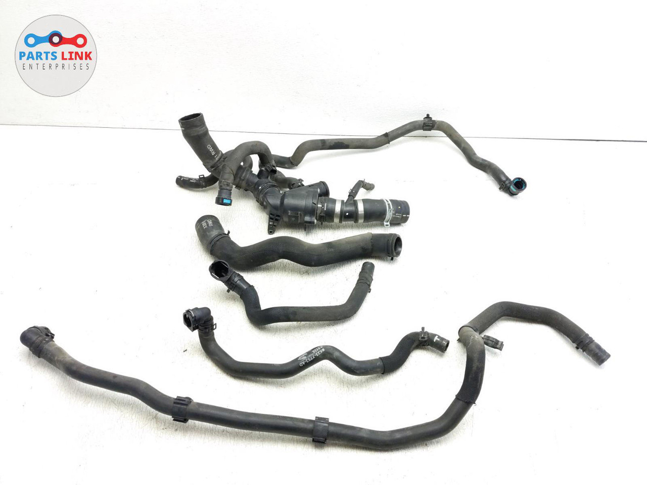 10-19 JAGUAR XJ 5.0 RADIATOR ENGINE MOTOR WATER COOLANT HOSE PIPE ...