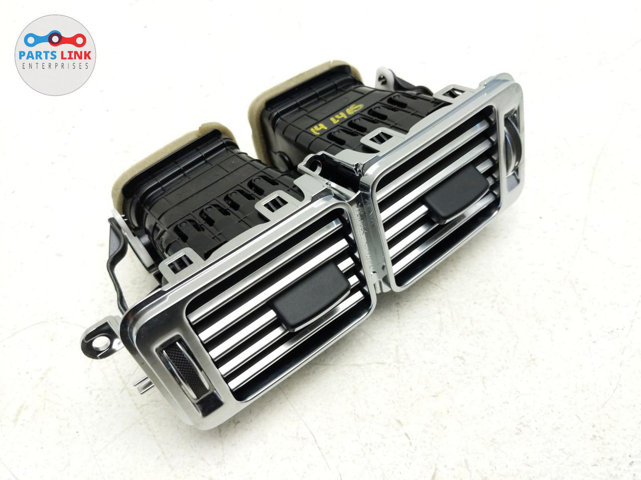 2013-2020 RANGE ROVER L405 REAR CENTER CONSOLE AC AIR HEATER VENTS ...