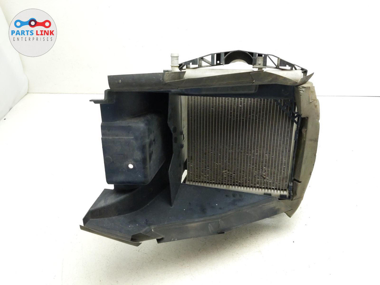 2013-2017 RANGE ROVER L405 RIGHT AUXILIARY COOLER RADIATOR DUCT SHROUD ...