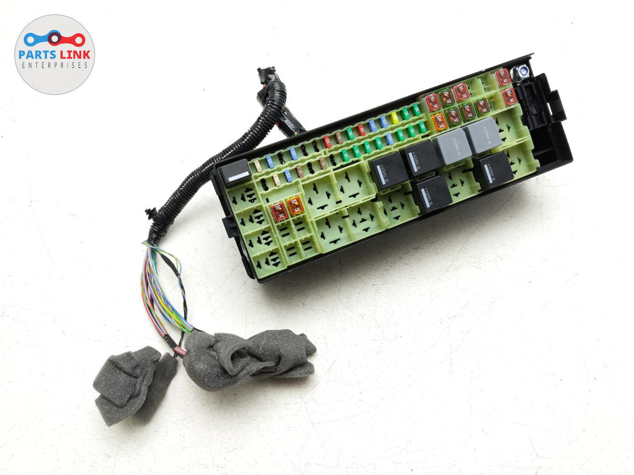 2014-2015 RANGE ROVER SPORT L494 3.0 RIGHT QUARTER FUSE BOX POWER ...