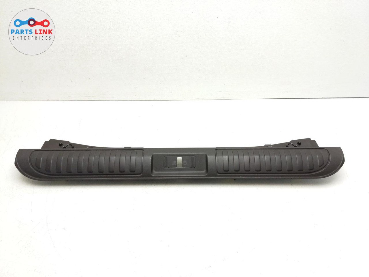 14-18 RANGE ROVER SPORT REAR TRUNK LID TAILGATE SILL TRIM SCUFF LATCH ...
